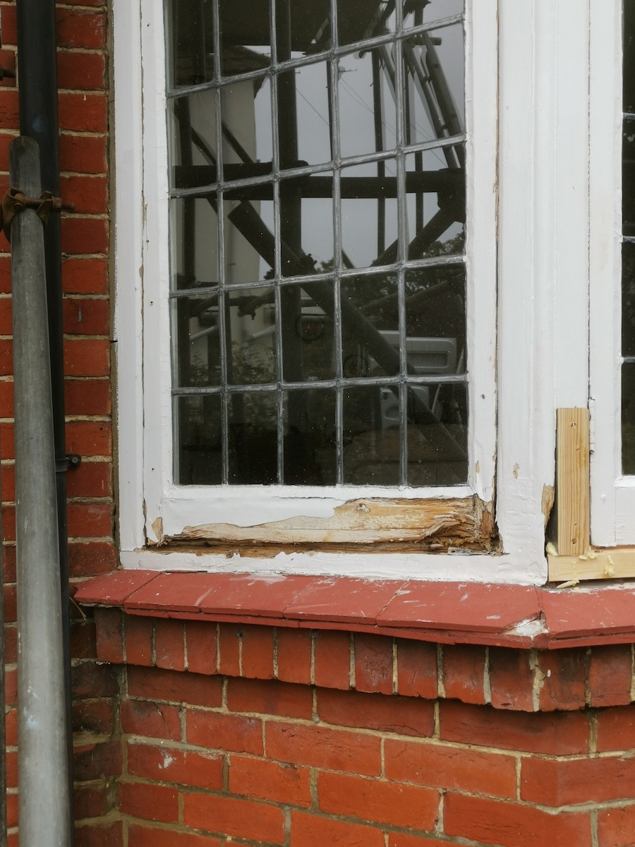 Leaded Windows repairs – Wooden Window Repair